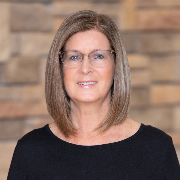 ABOUT KATHY – Kathy Regan Lee